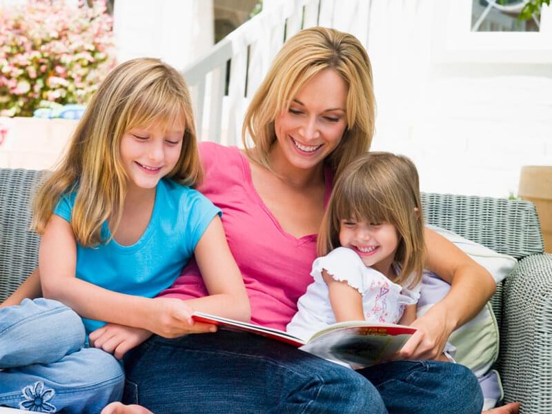 Little Readers | Helping your child fall in love with books